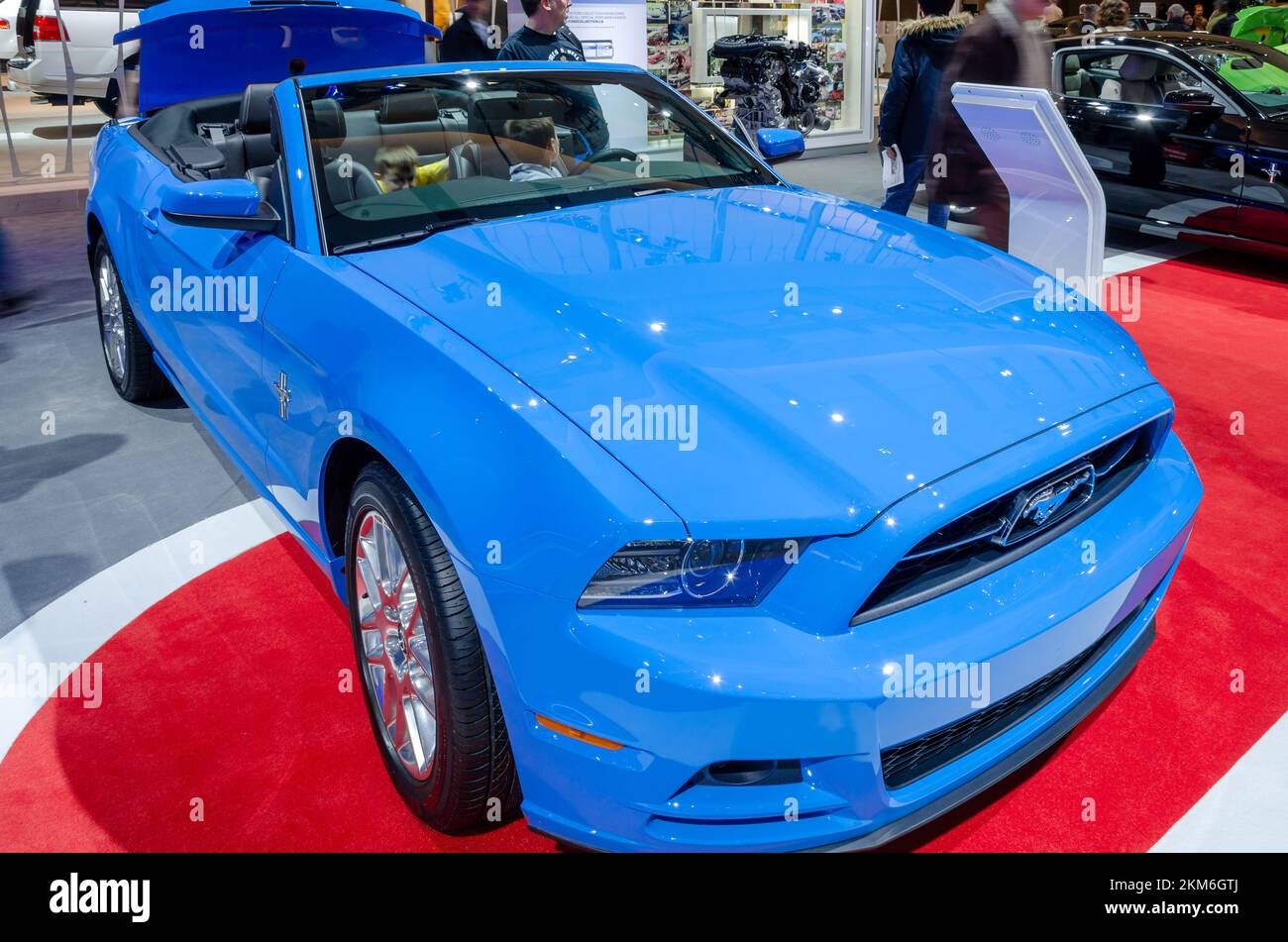 Ford mustang v6 -Fotos und -Bildmaterial in hoher Auflösung – Alamy