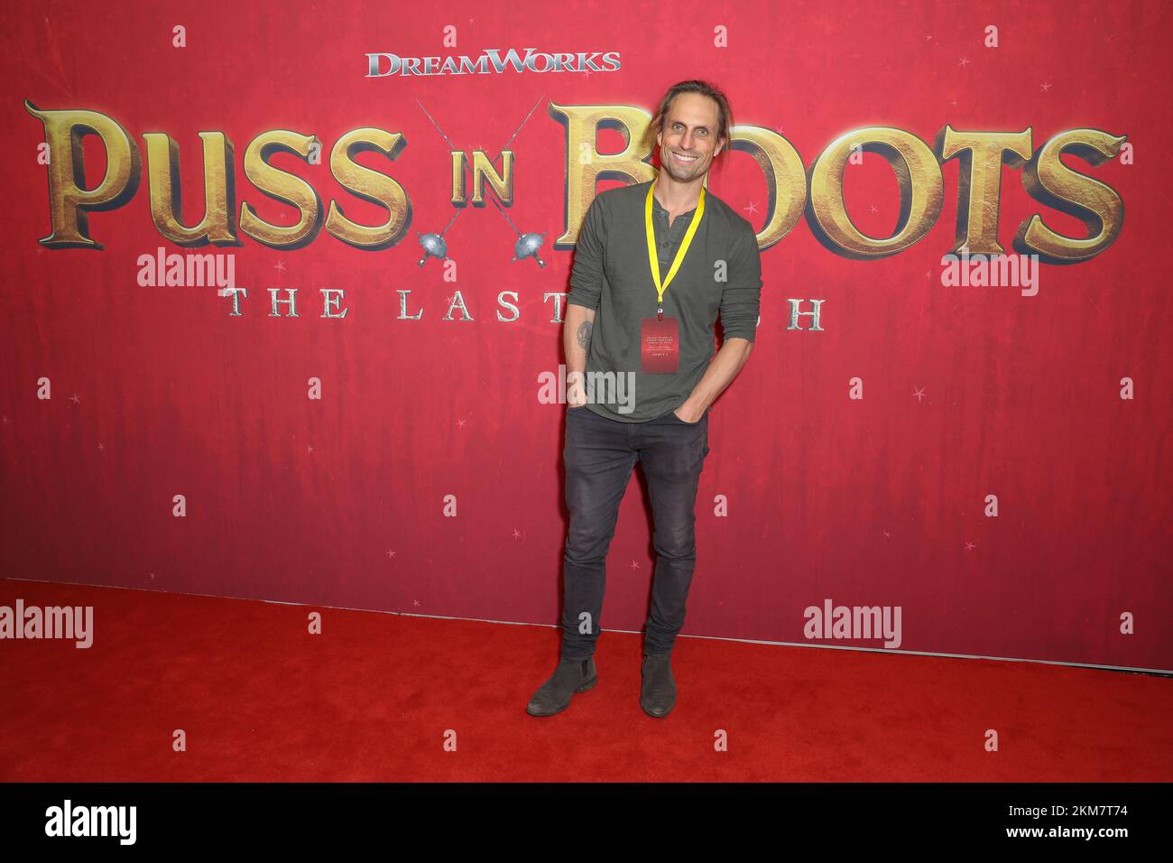 26. November 2022: CAM KNIGHT nimmt am Sydney Premiere von „Puss in ...