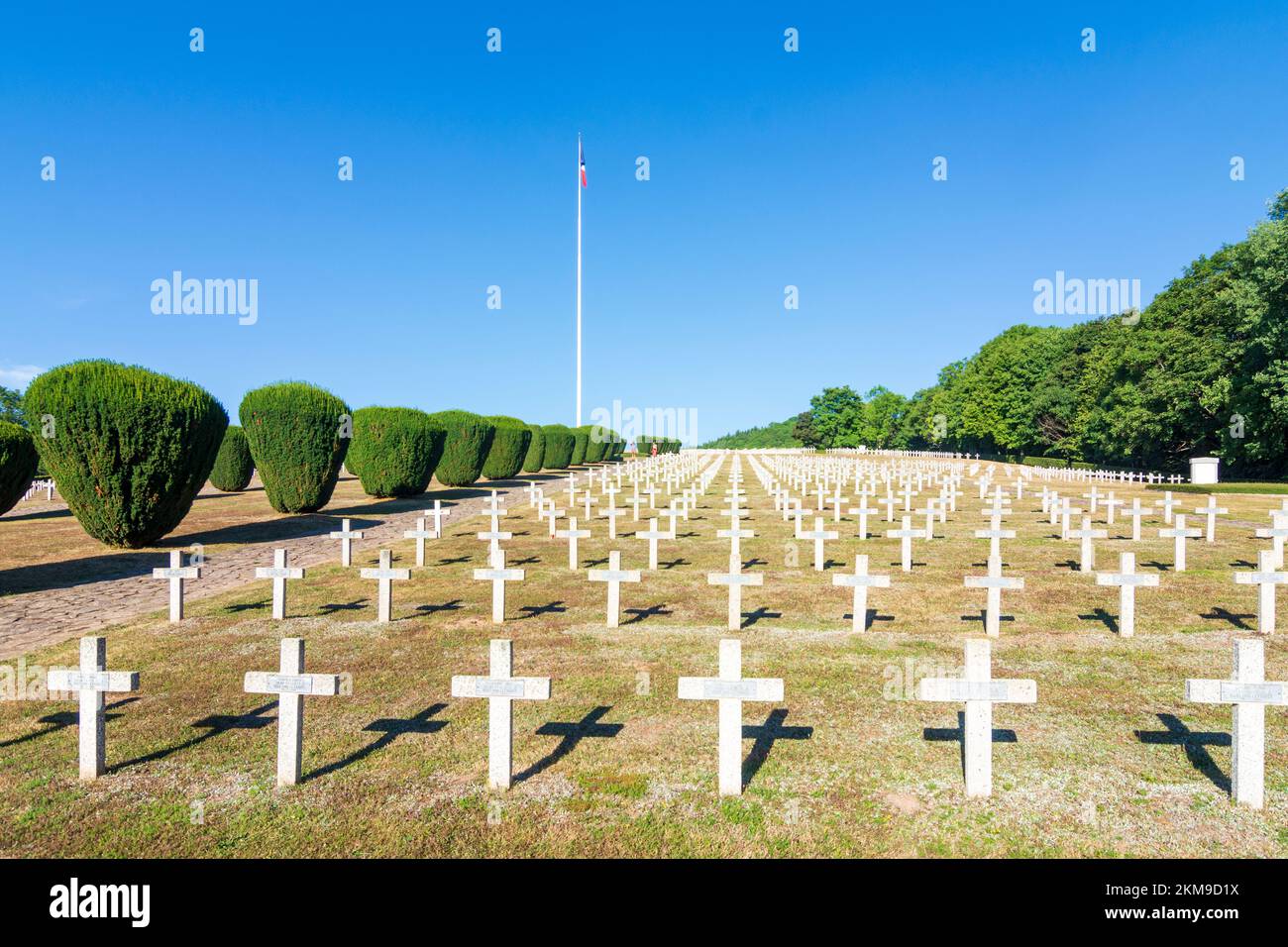 Soldatenfriedhof am hartmannswillerkopf vieil armand -Fotos und ...