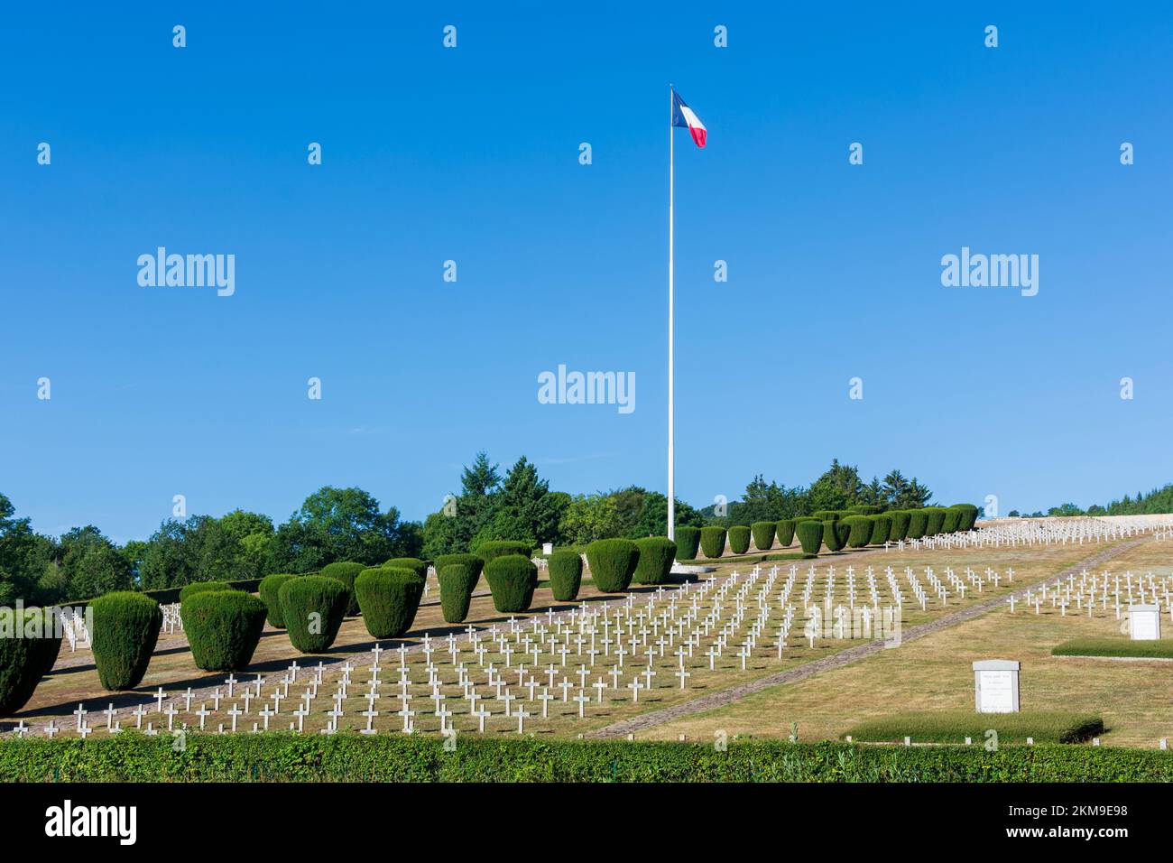 Vogesengebirge: Kriegsfriedhof in Hartmannswillerkopf (Vieil Armand ...
