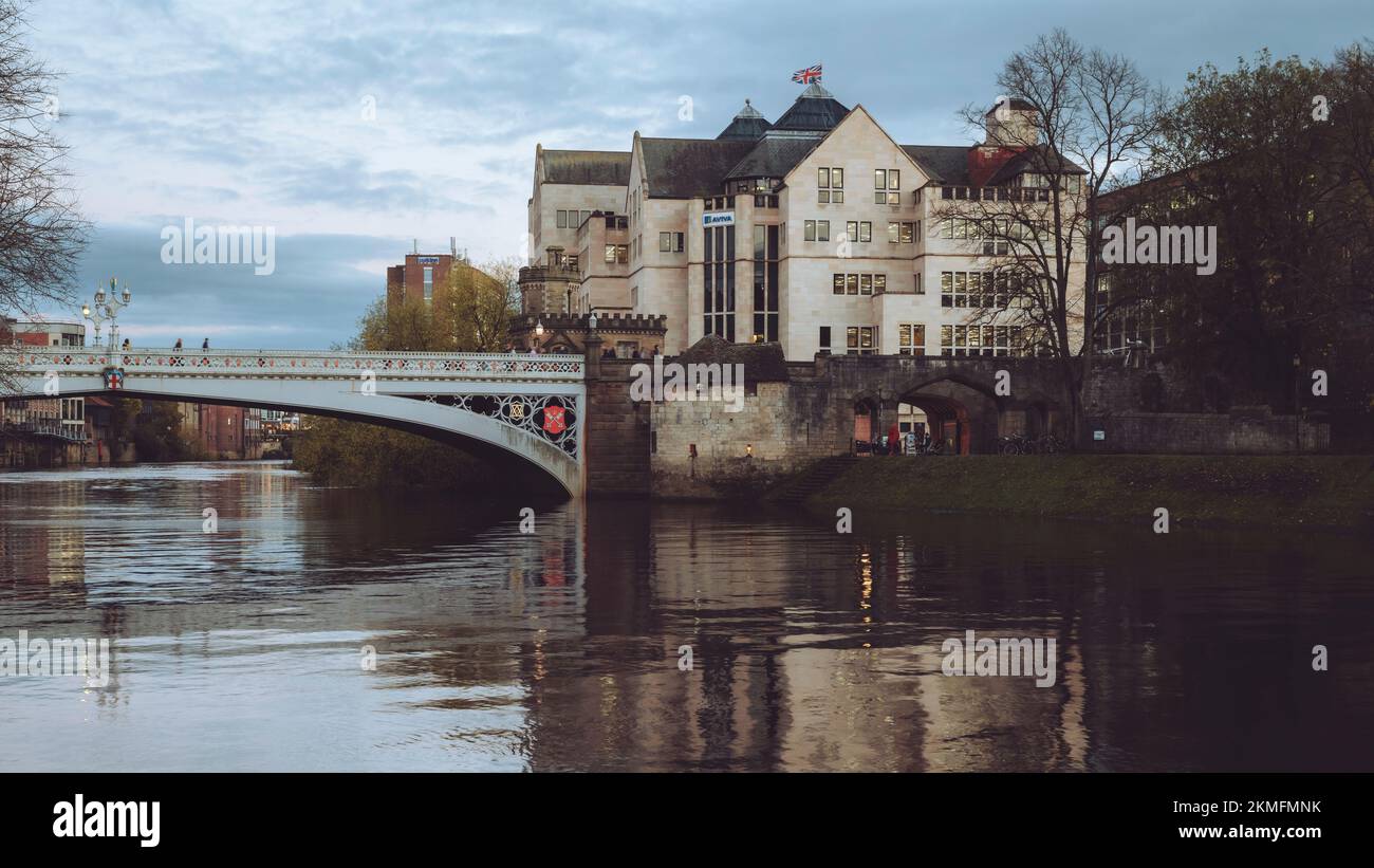 Lendal Bridge & Waterfront Buildings (Büroblock Aviva) by River Ouse ...
