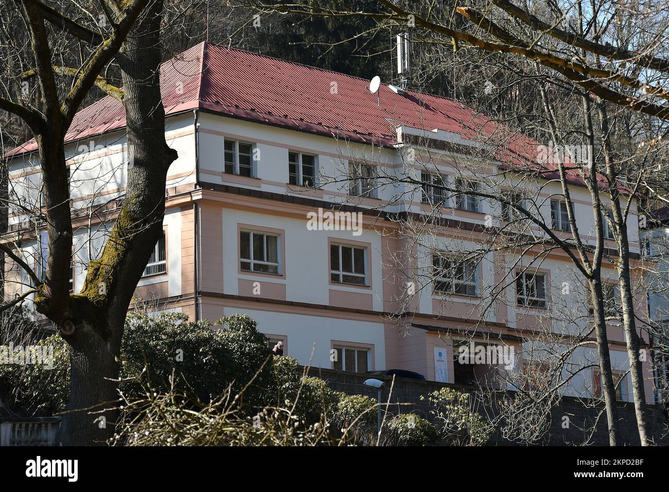 Das Jachymov Spa, das Radonwasser zur Behandlung verwendet, wurde 1906 ...