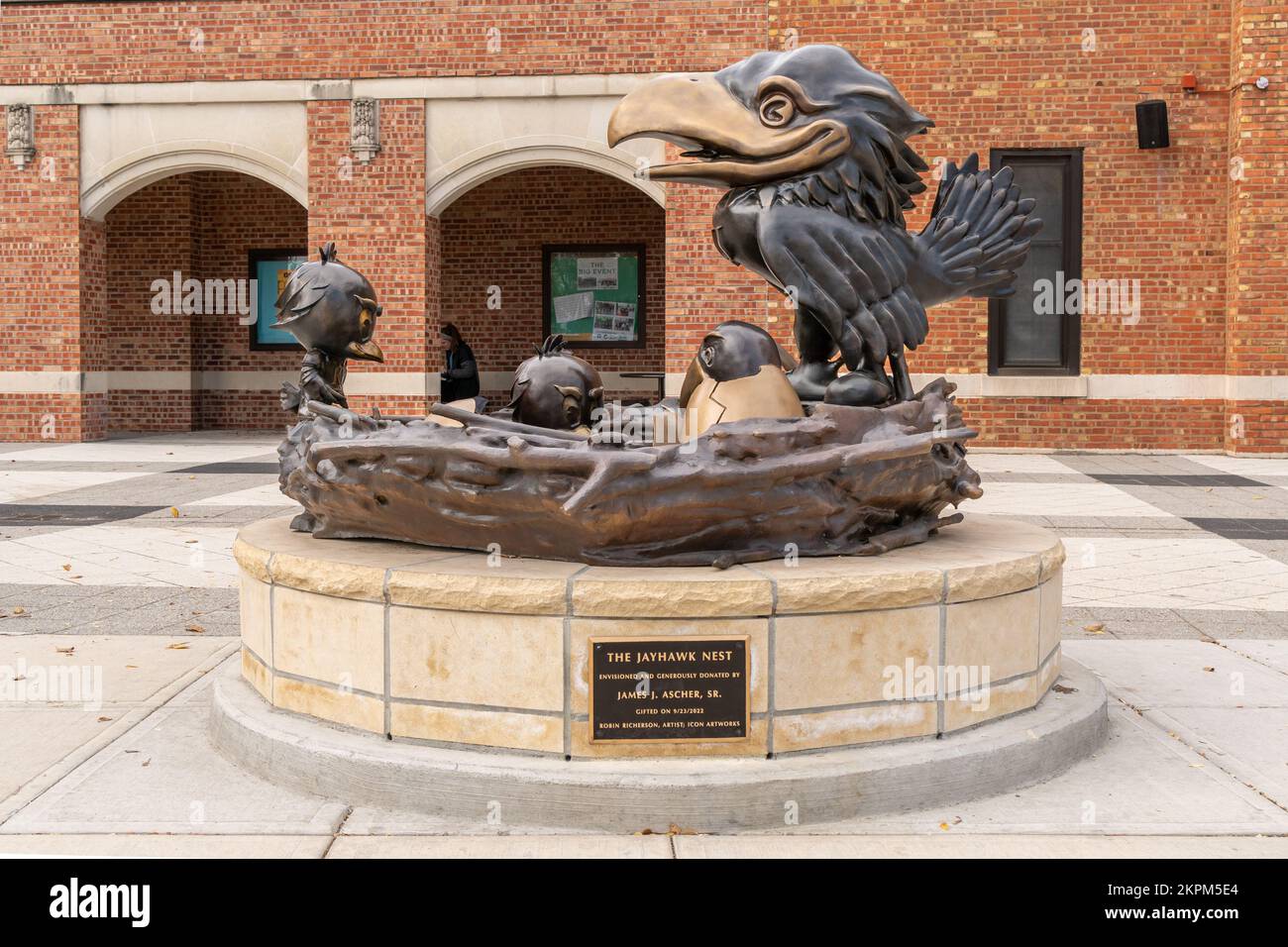 Das jayhawk nest -Fotos und -Bildmaterial in hoher Auflösung – Alamy