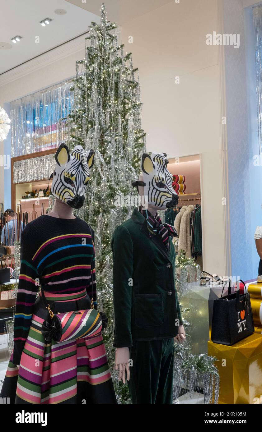 Der Kate Spade Store im Rockefeller Center ist während der Feiertage ...