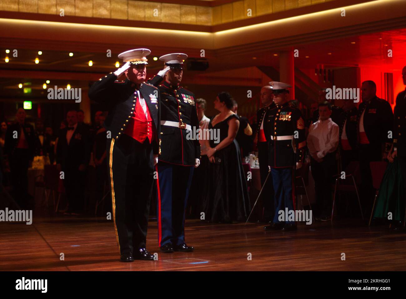 USA Marinekorps, Generalmajor Tracy W. King (links), Befehlshaber der ...