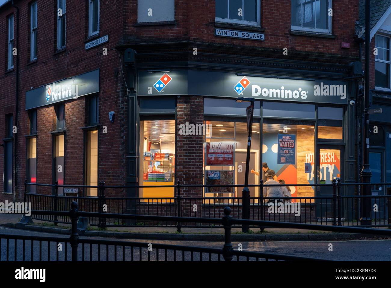 Uk domino franchise -Fotos und -Bildmaterial in hoher Auflösung – Alamy