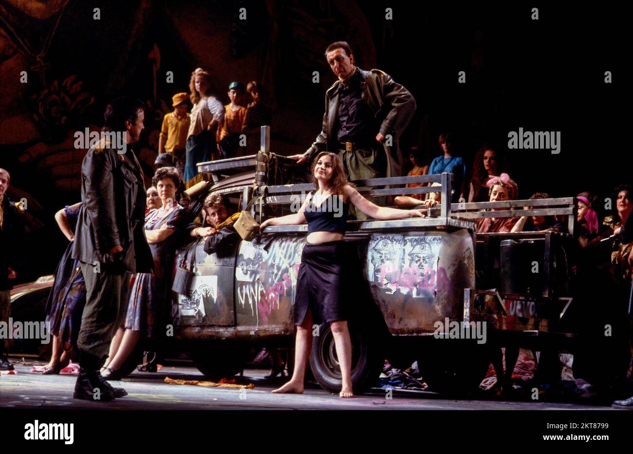 l-r: Arthur Davies (Don Jose), Jean Rigby (Carmen), Richard Angas ...