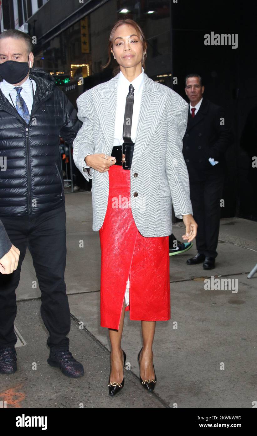 Zoe Saldana auf Good Morning America, um über ihren neuen Film Avatar ...