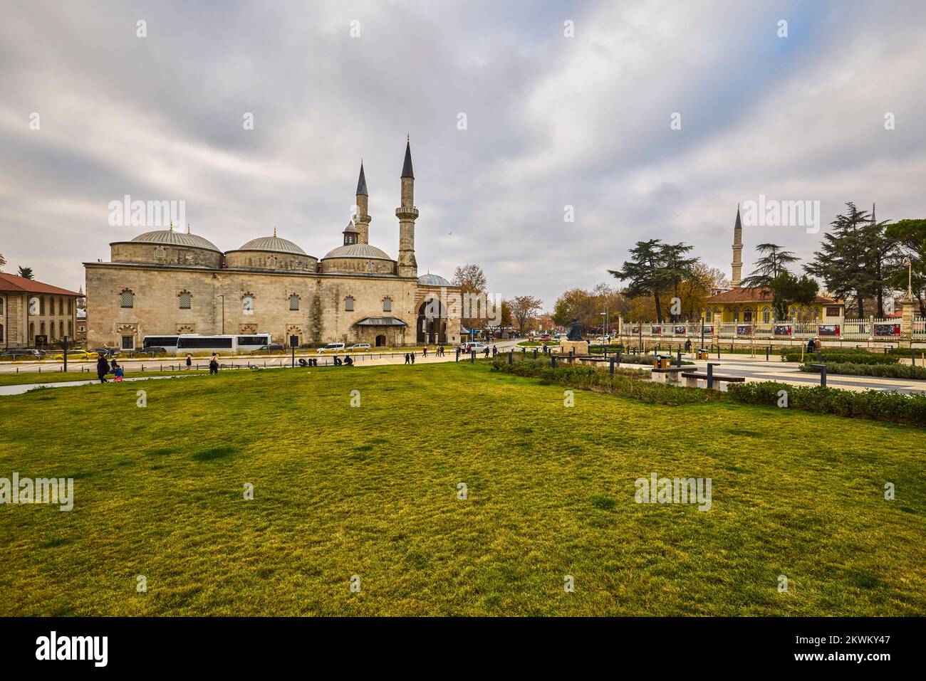 Edirne, Türkei 23. November 2022. Das Äußere mit der alten Moschee ...
