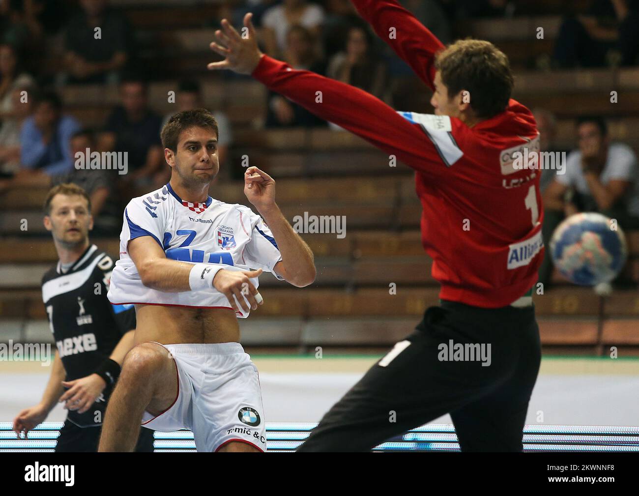 Kroatien osiguranje -Fotos und -Bildmaterial in hoher Auflösung – Alamy