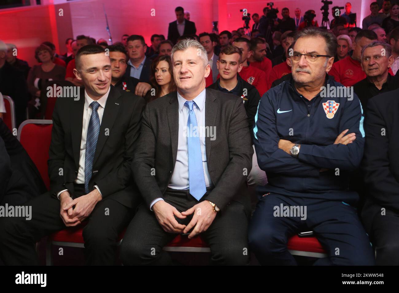 22.03.2016., Osijek, Kroatien - der offizielle Fans-Verein der ...