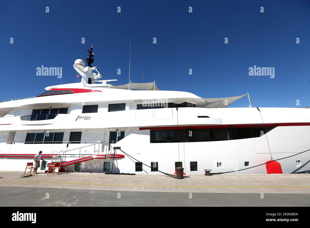 04.10.2016., Sibenik, Kroatien - die Yacht Forever One gehört Bruce ...