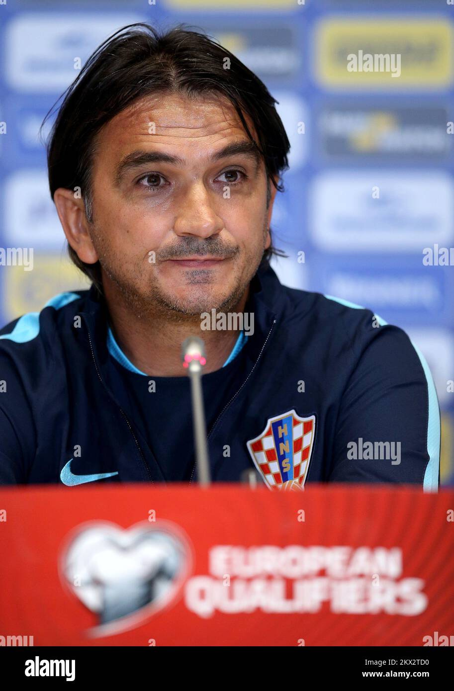 08.10.2017.,Kiew, Ukraine - Trainer der kroatischen Nationalmannschaft ...