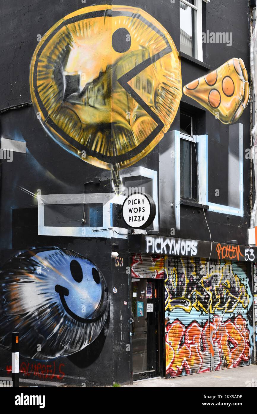 Pac man graffiti -Fotos und -Bildmaterial in hoher Auflösung – Alamy