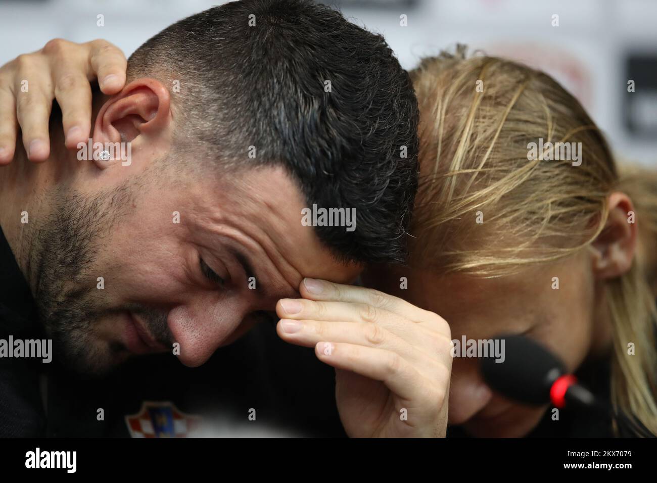03.07.2018, Sotschi, Russland - Danijel Subasic und Domagoj Vida auf ...