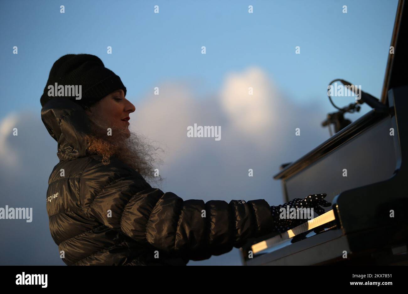 13.07.2018. Sv. Jure, Biokovo - die italienische Pianistin Elisa ...