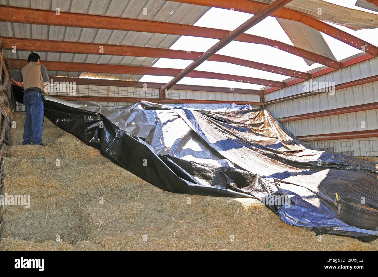 Schwerer Sturm Tornado – Wayne, Okla. Am 26. Mai 2010 wurde Das Dach ...