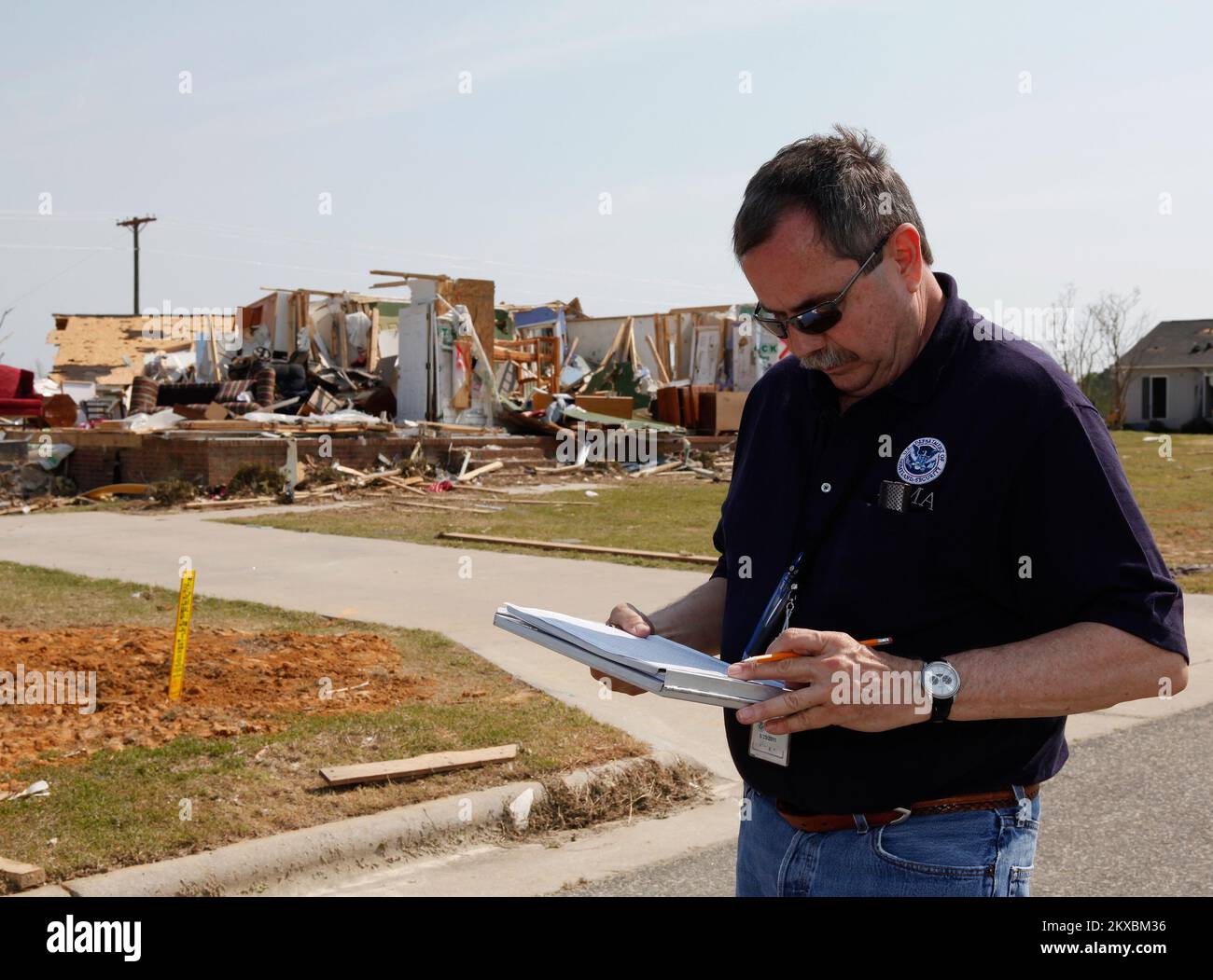 Tornado - Snow Hill, N.C., 19. April 2011 Jim Sadler, FEMA ...
