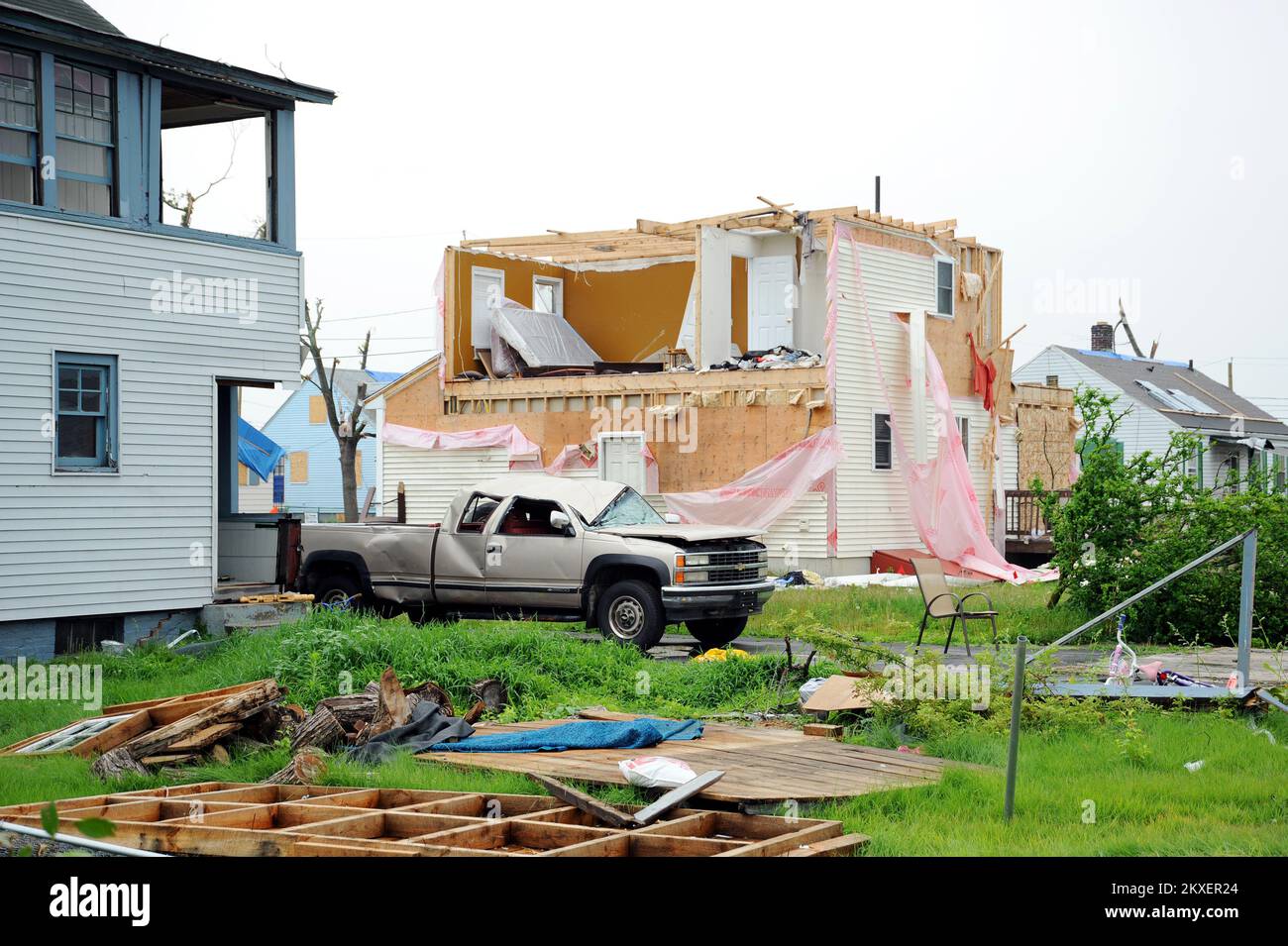 Hurrikan/Tropical Storm Severe Storm Tornado - Springfield, Mass. , 8 ...