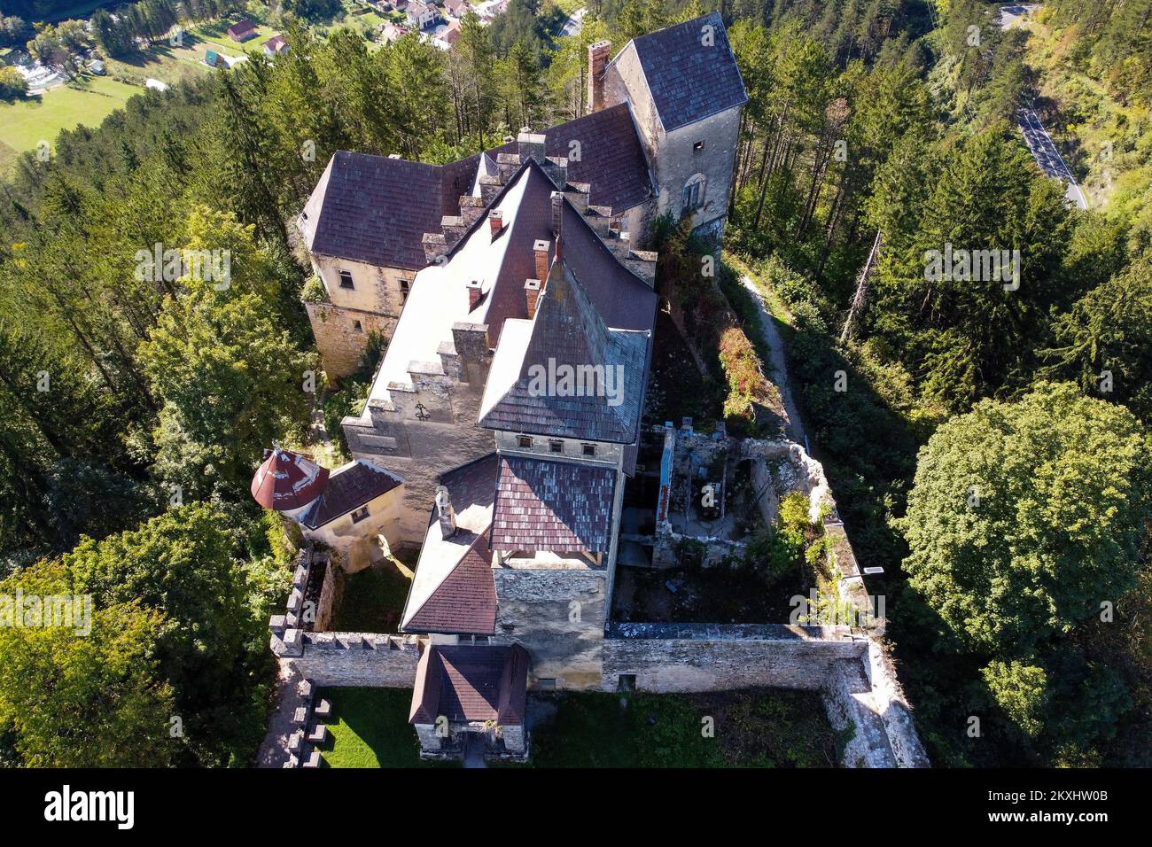 Blick auf die Altstadt von Ostrozac, in Cazin, Bosnien und Herzegowina ...