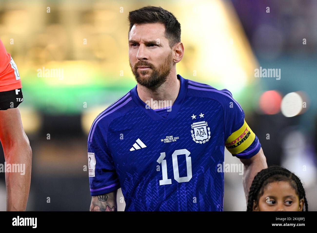 DOHA, KATAR - NOVEMBER 30: Lionel Messi aus Argentinien vor dem Spiel ...