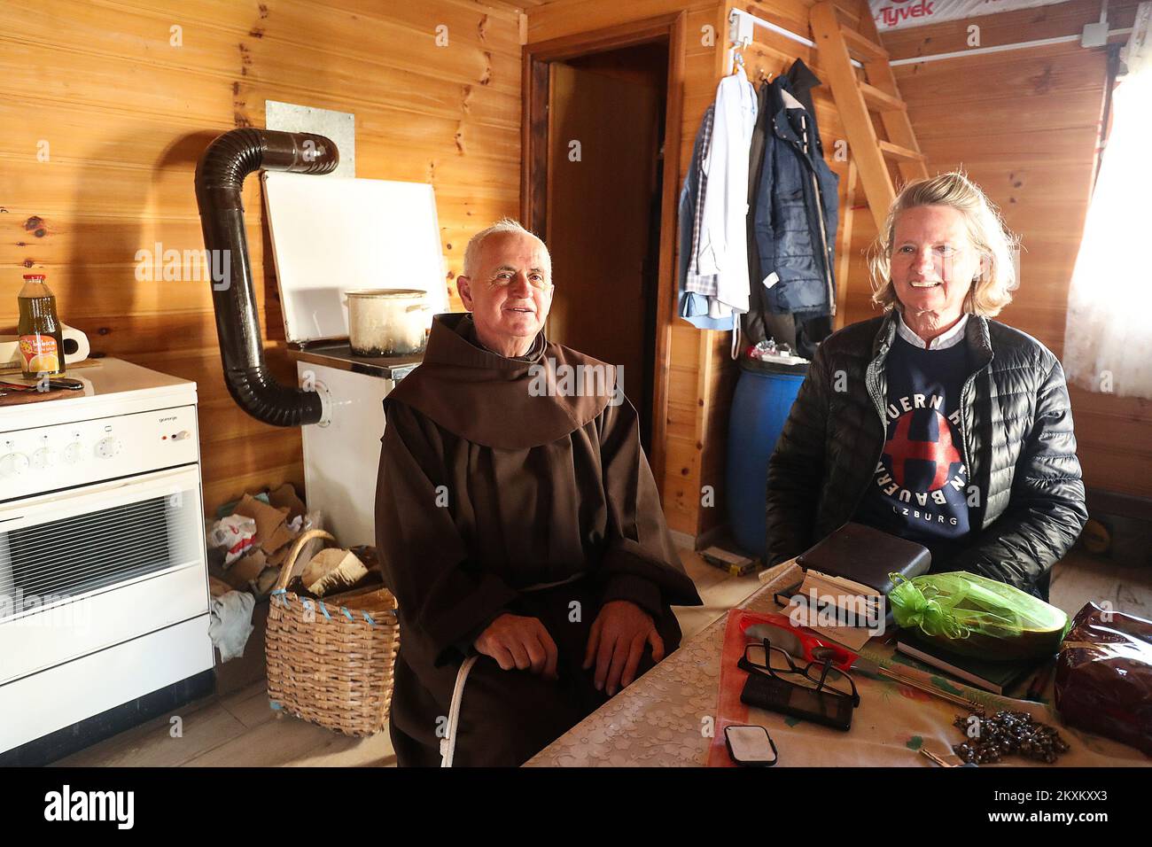 Österreichische Doraja Eberle und Bruder Petar Zagar im Haus gesehen ...