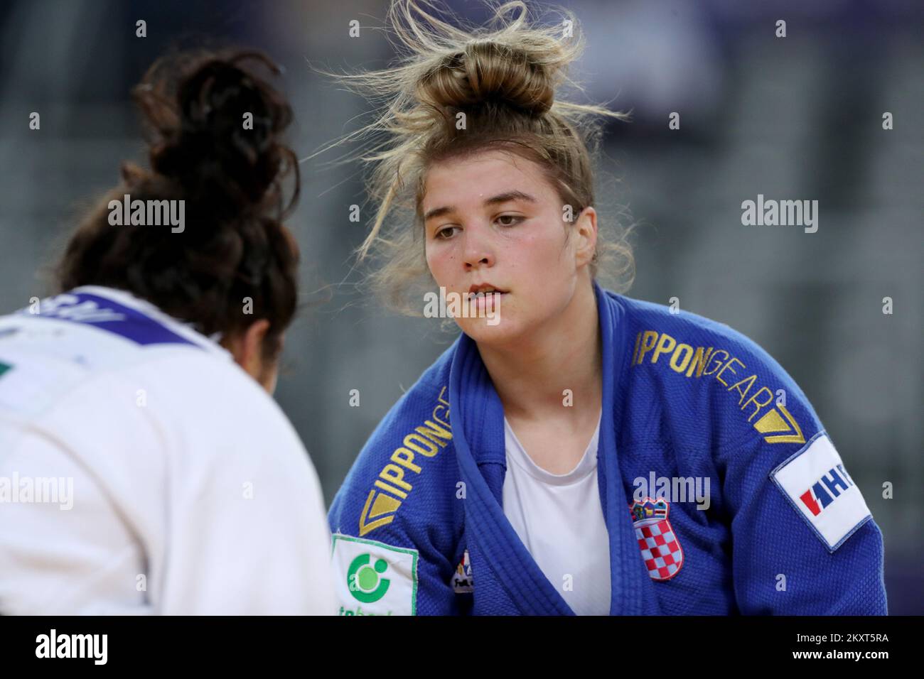 ZAGREB, KROATIEN - SEPTEMBER 26: Laura Fuseau aus Frankreich und Helena ...