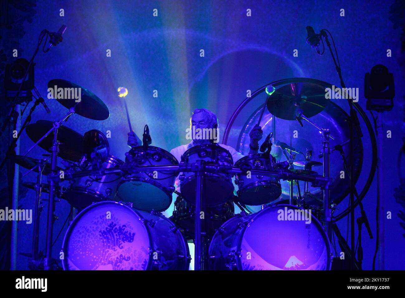 Auf der Zagreb Fair wurde das Konzert vom Schlagzeuger und Gründer der ...