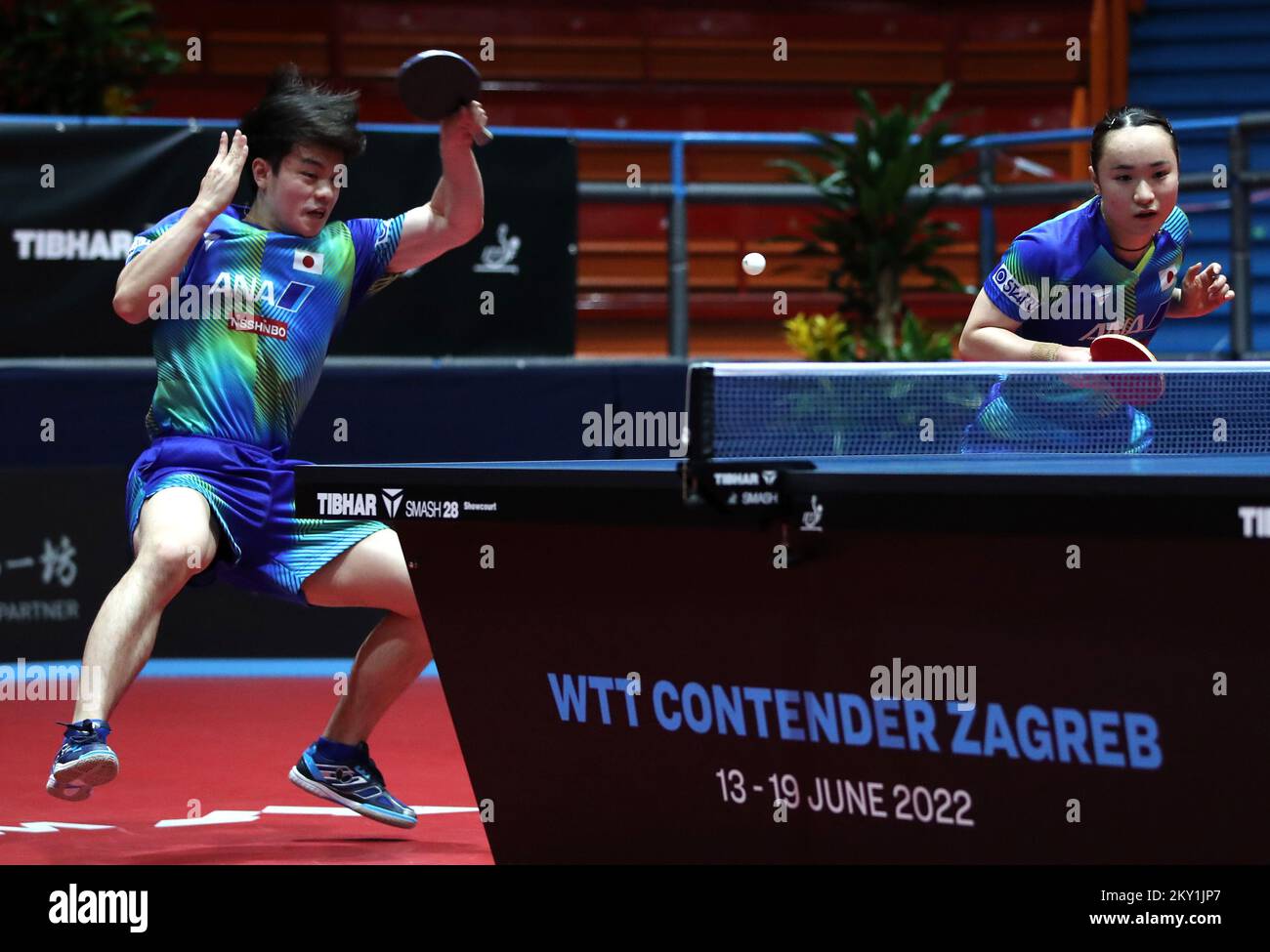 Mima Ito und Yukiya Uda aus Japan im Kampf gegen Chih-Yuan Chuang und Szu-Yu Chen aus Taiwan ...