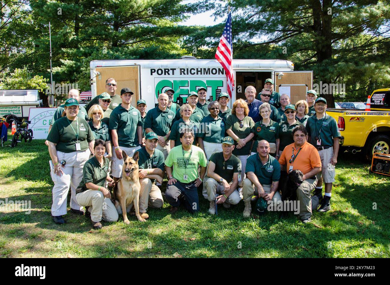 Cert team -Fotos und -Bildmaterial in hoher Auflösung – Alamy