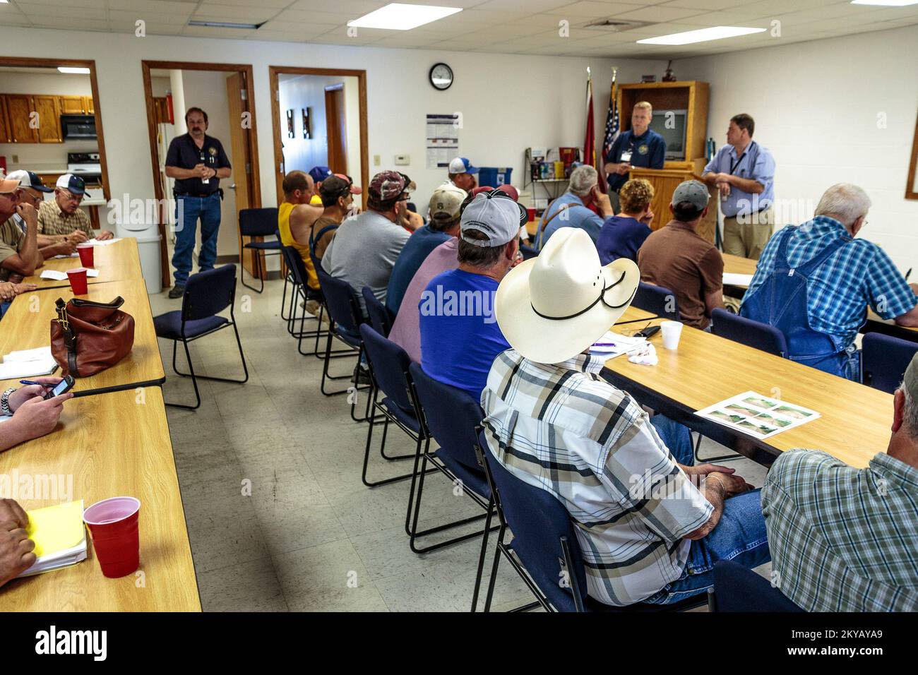Vorläufige Schadensbeurteilung (PDA) Team in Kansas. Fotos zu ...