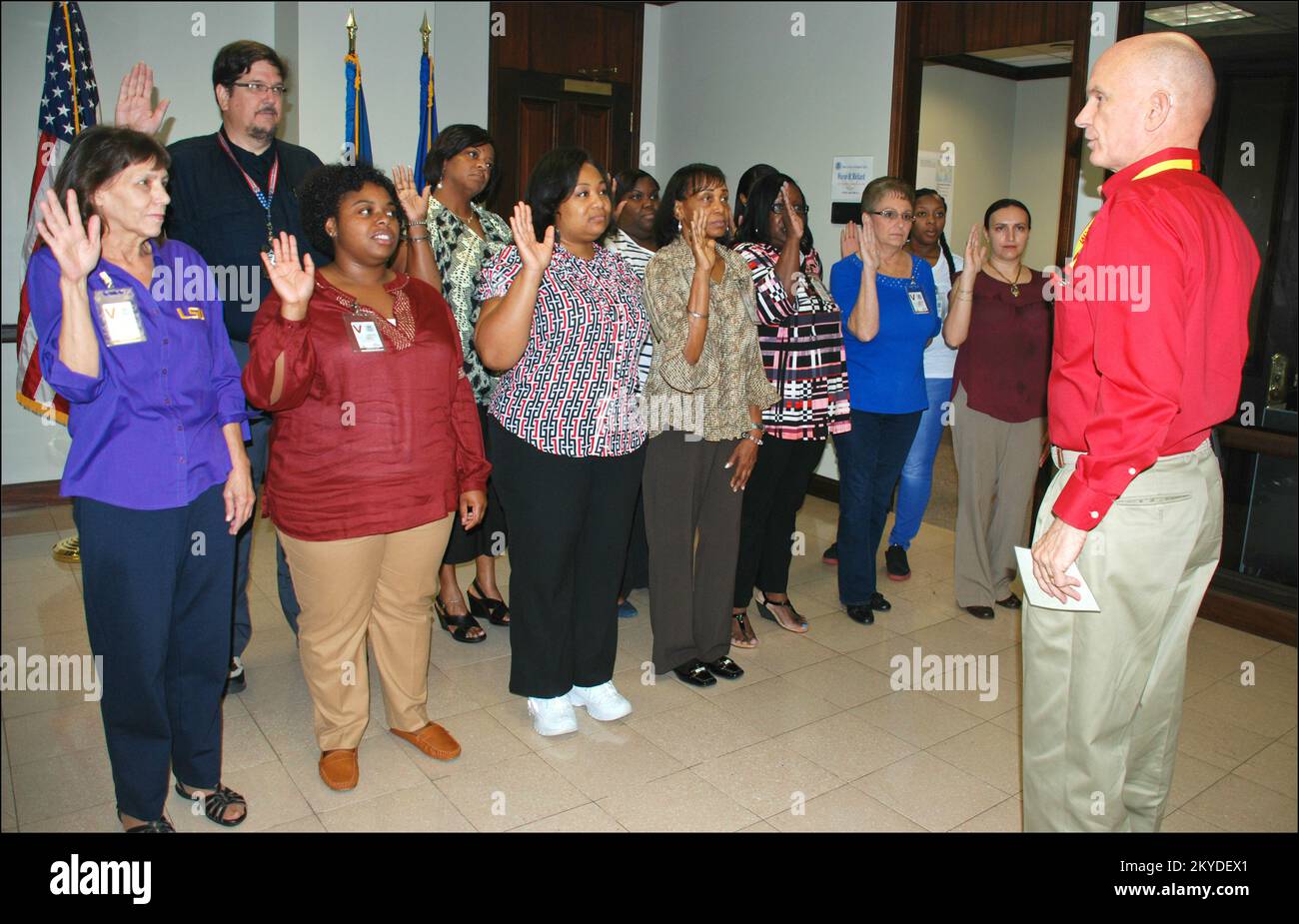 Lokale Mitarbeiter sind Mitarbeiter, die von der FEMA aus dem lokalen ...