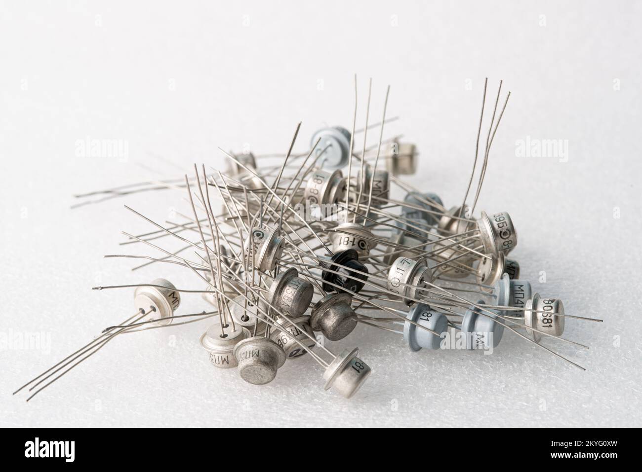 Pnp transistor -Fotos und -Bildmaterial in hoher Auflösung – Alamy