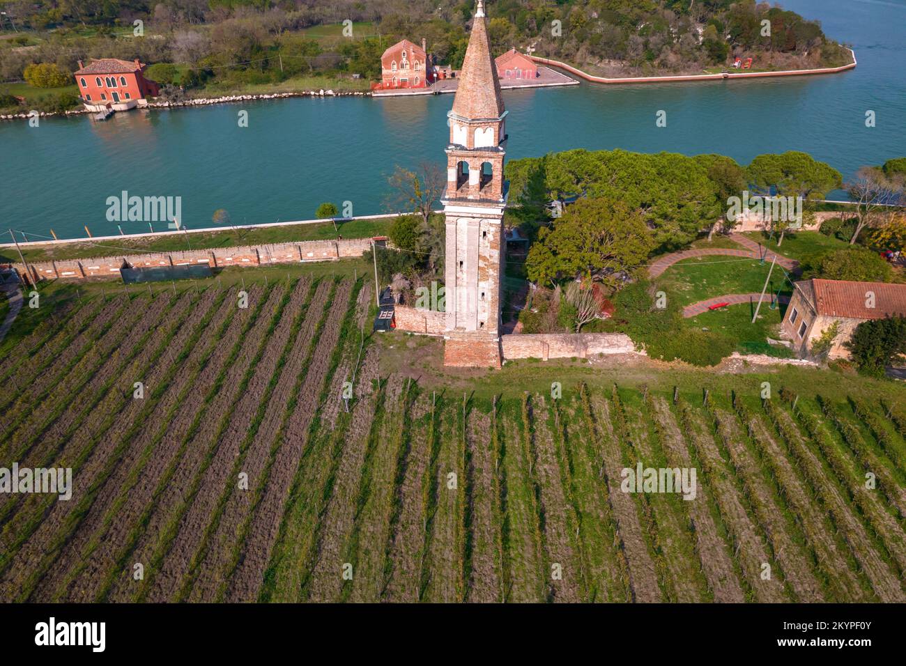 Aerial view isola mazzorbo venice -Fotos und -Bildmaterial in hoher ...