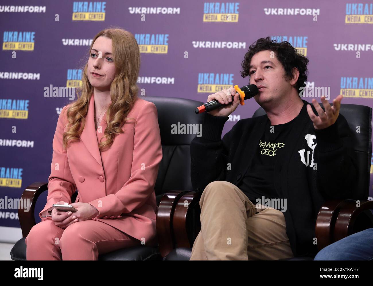 Nicht exklusiv: KIEW, UKRAINE - 1. DEZEMBER 2022 - Leiter der ...