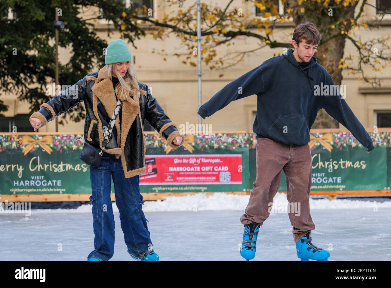 Harrogate eisbahn -Fotos und -Bildmaterial in hoher Auflösung – Alamy