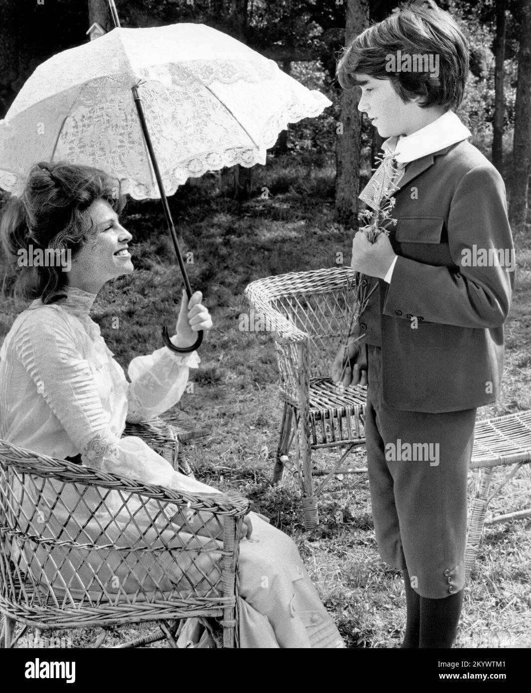 Julie Christie, Dominic Guard, am Set des Films, „The Go-between“, MGM ...
