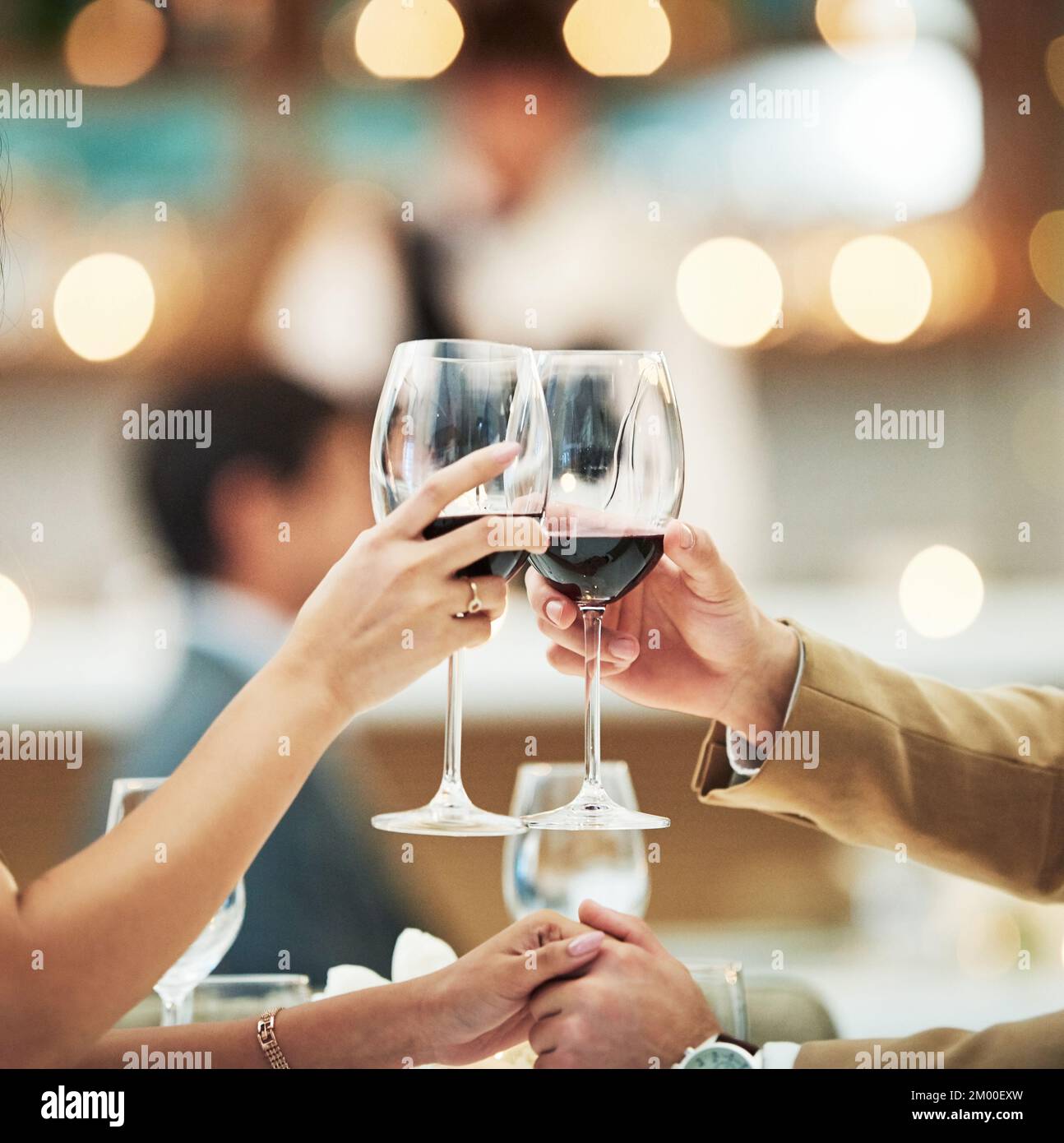 Gastfreundschaft in deinen händen -Fotos und -Bildmaterial in hoher ...