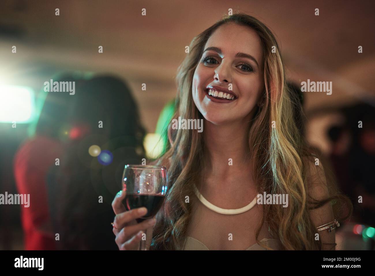 Cooles rave girl -Fotos und -Bildmaterial in hoher Auflösung – Alamy