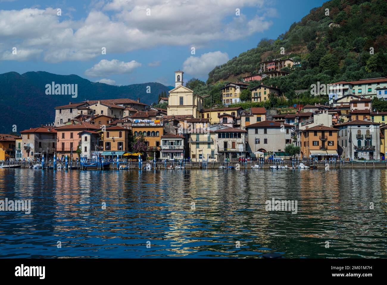 Lago lago lago lago acqua -Fotos und -Bildmaterial in hoher Auflösung ...