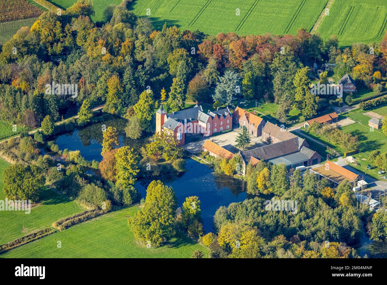 Schlossteich littardsche kendel -Fotos und -Bildmaterial in hoher ...