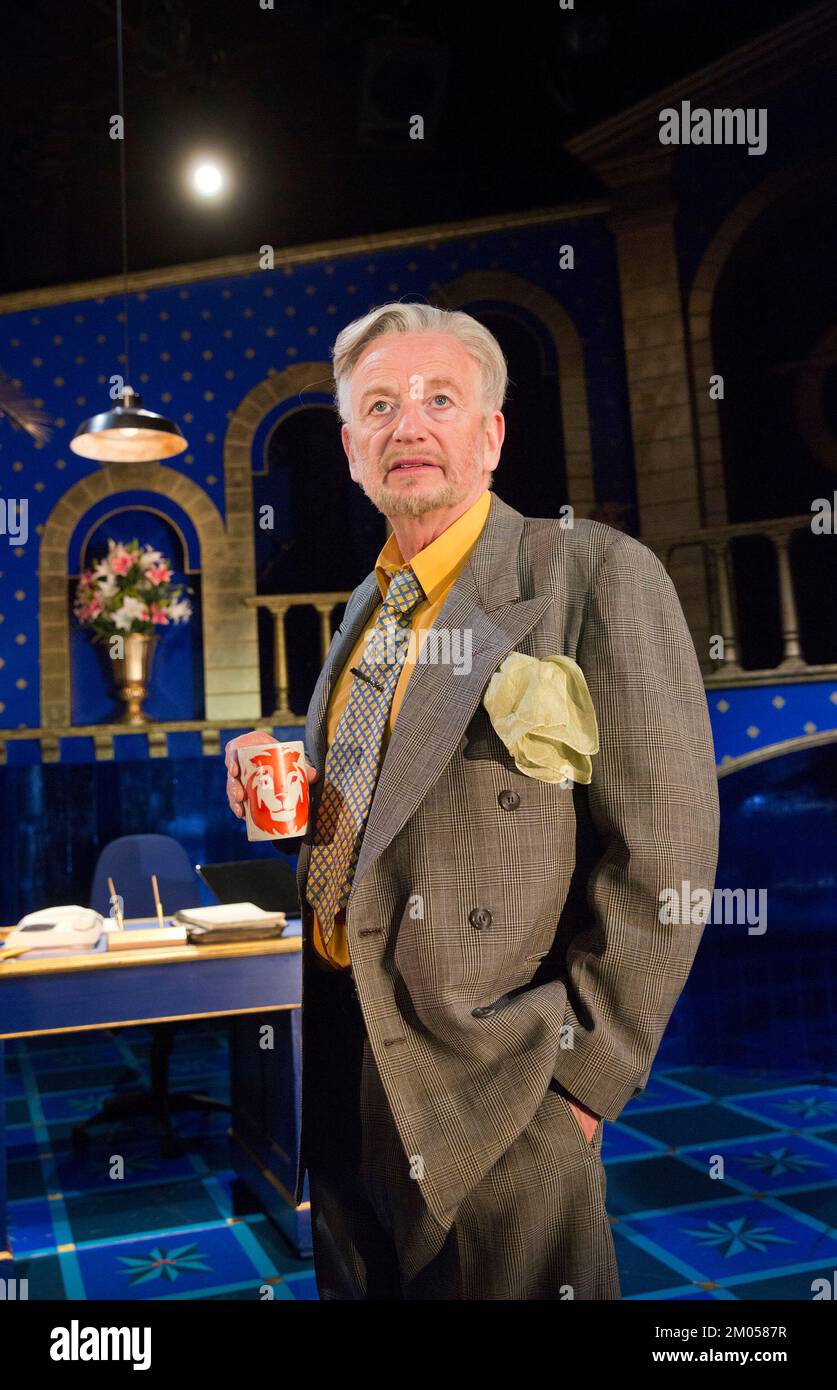 Ian McDiarmid (Shylock) im KAUFMANN VON VENEDIG von Shakespeare im ...