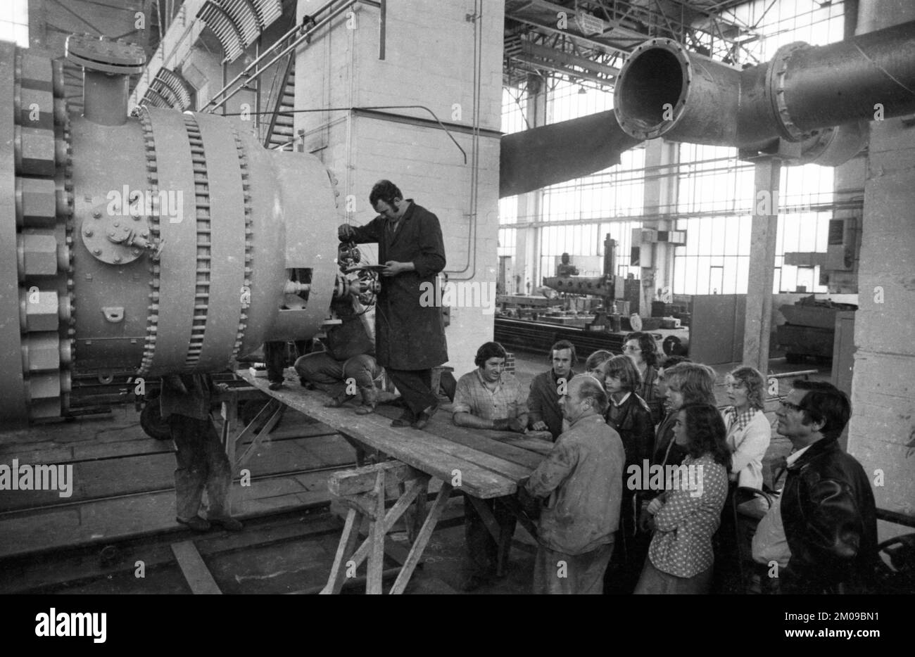 Bericht der DDR über Karl-Marx-Stadt (heute Chemnitz) vom 10-15 ...