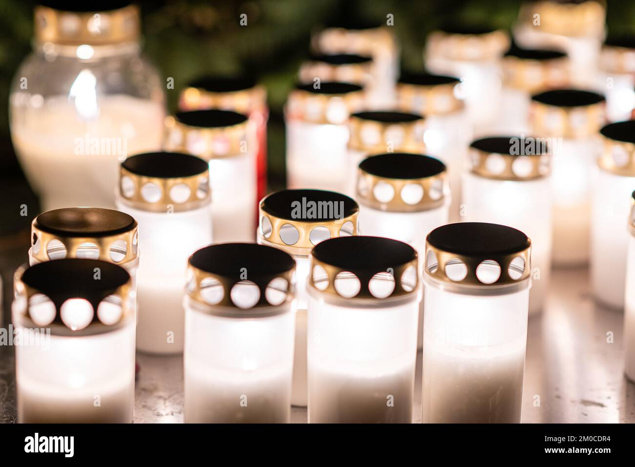 Memorial and grave -Fotos und -Bildmaterial in hoher Auflösung – Alamy