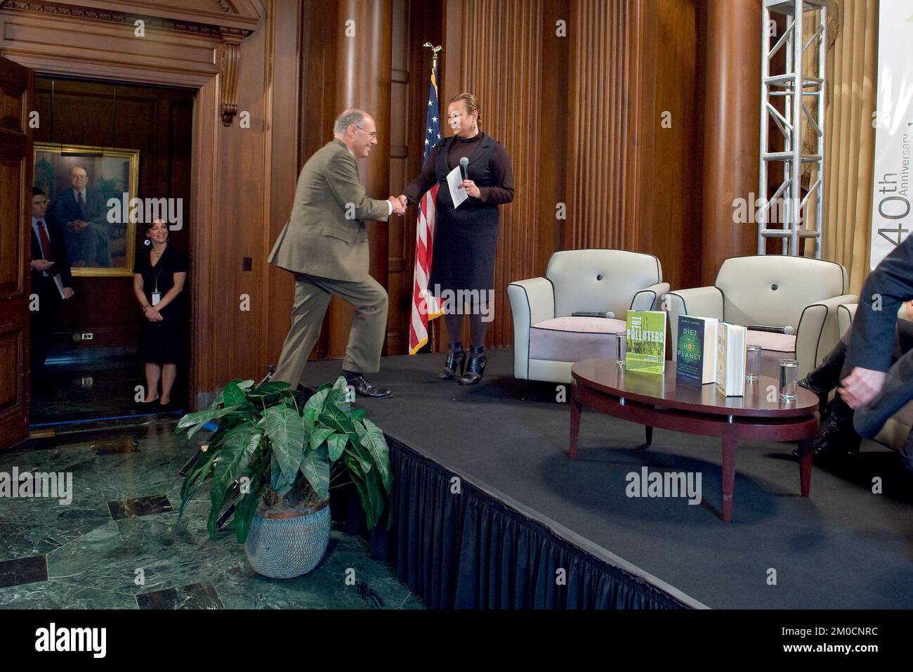 Büro der Verwaltungsrätin (Lisa P. Jackson) - Speaker Series, The ...