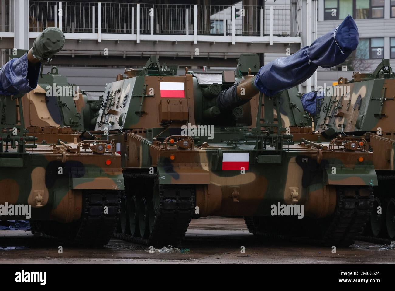 K9 selbstfahrende Haubitzen werden als Polen die erste Lieferung von ...