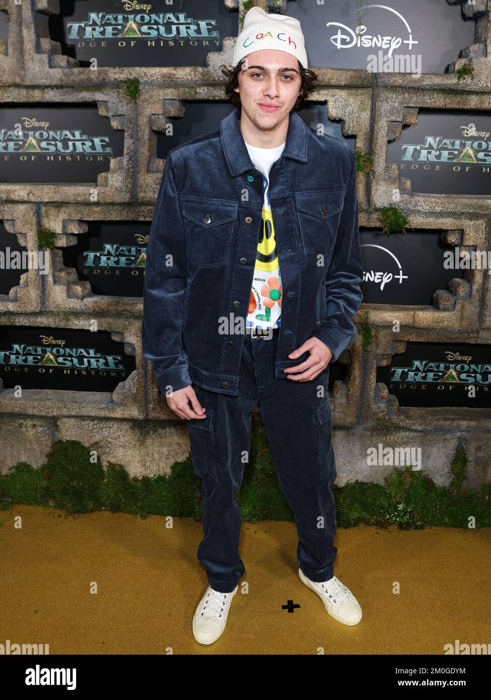 HOLLYWOOD, LOS ANGELES, KALIFORNIEN, USA - DEZEMBER 05 2022: Felix Avitia trifft am 5. Dezember ...