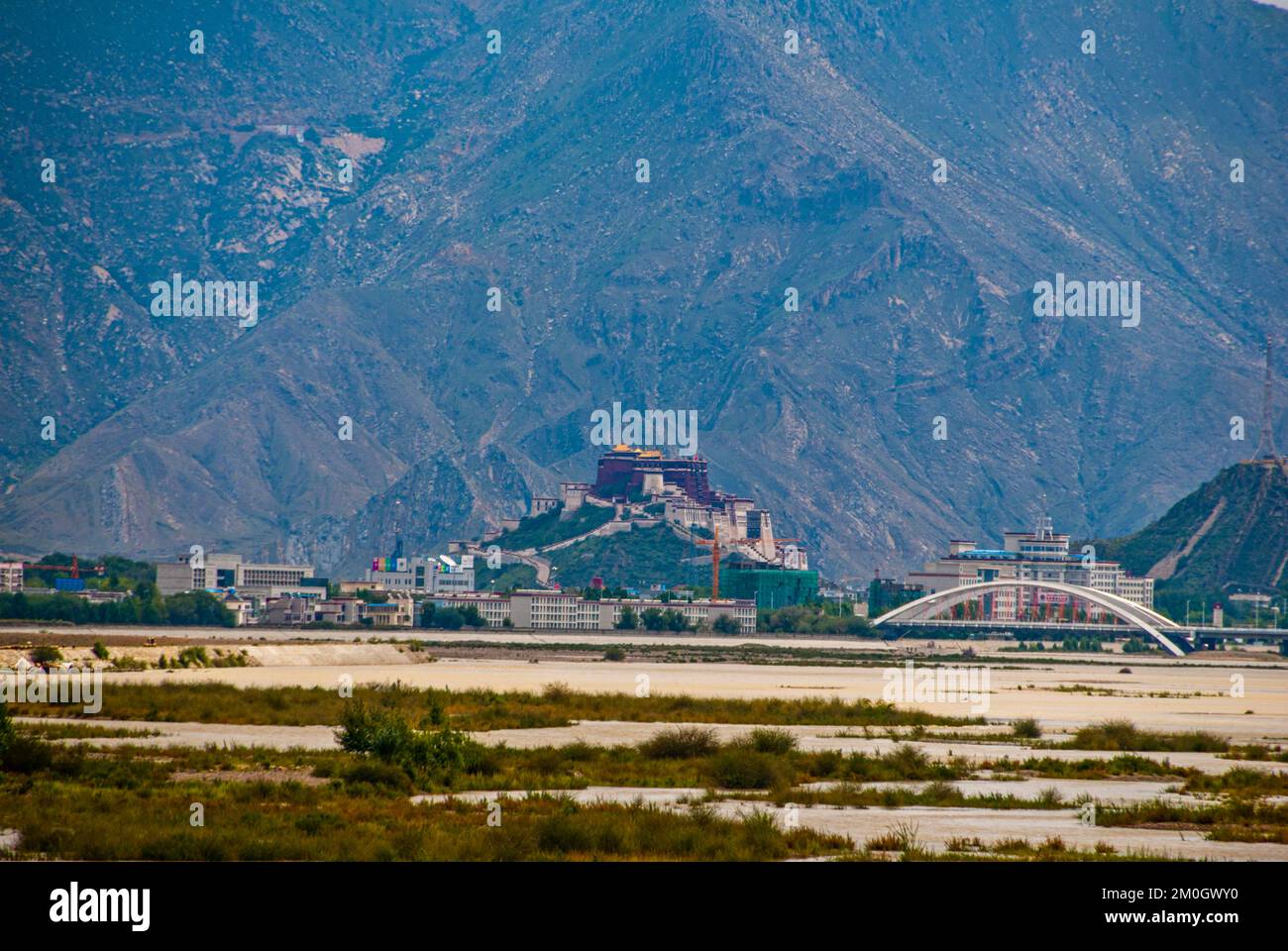 China tibet bahn -Fotos und -Bildmaterial in hoher Auflösung – Alamy