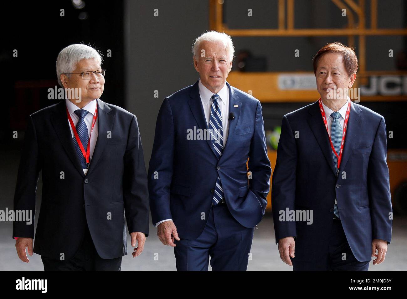 USA President Joe Biden führt P1A (Phase 1A) mit CEO von TSMC C. C. Wei ...