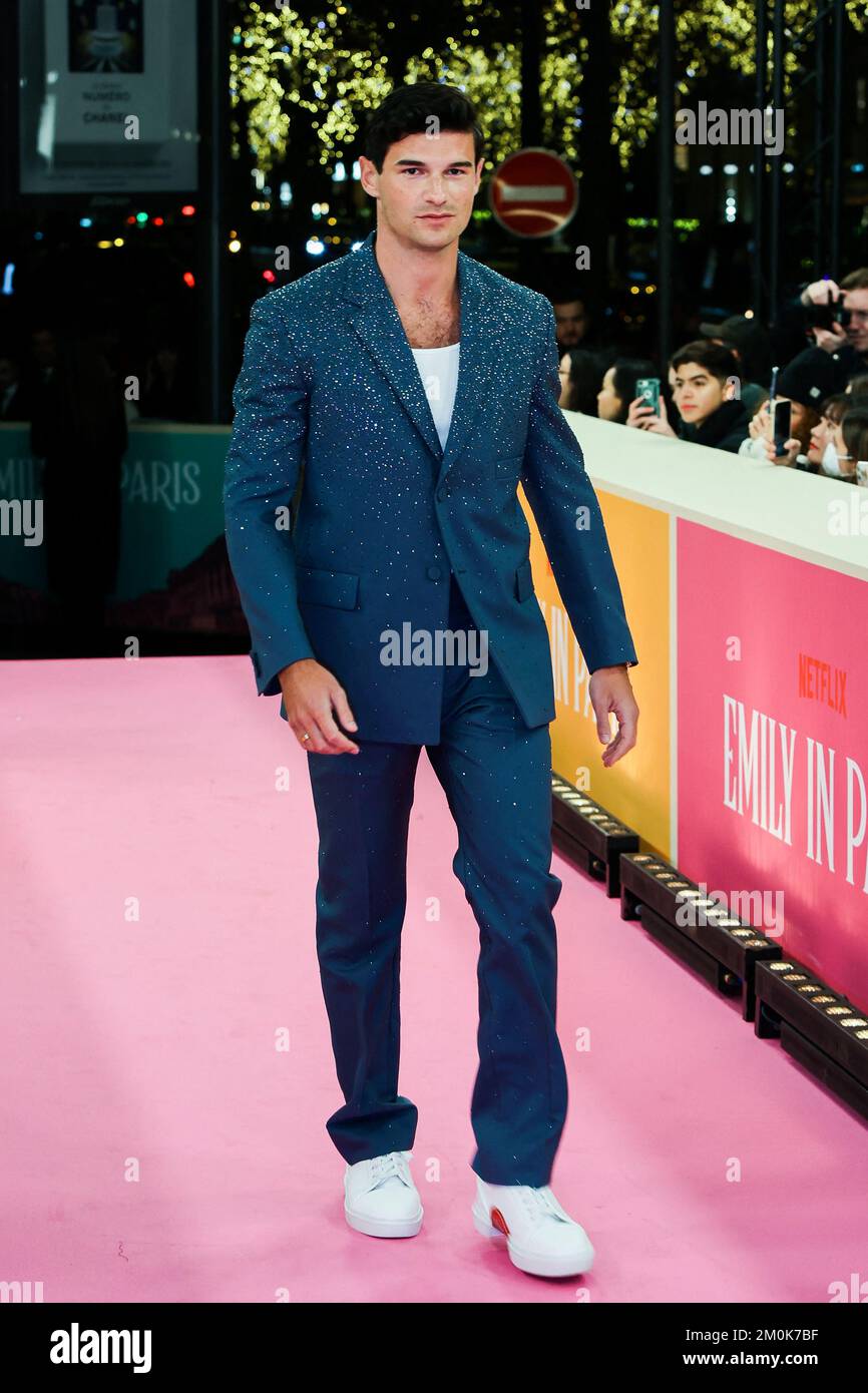 Paul Forman besucht die „Emily in Paris“ von Netflix - Staffel 3 ...